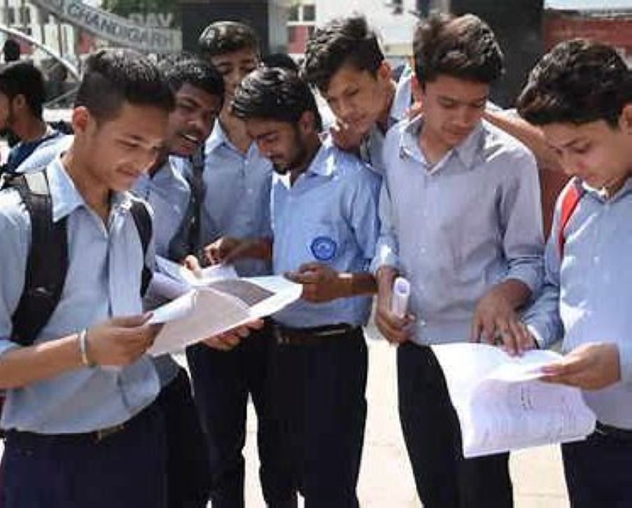 सीबीएसई कक्षा 10 गणित परीक्षा 2025: परीक्षा कैसे दें, महत्वपूर्ण विषय जिन्हें दोहराना है ...